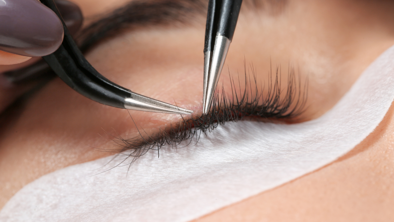 Mastering Exceptional Customer Service – Lash Line