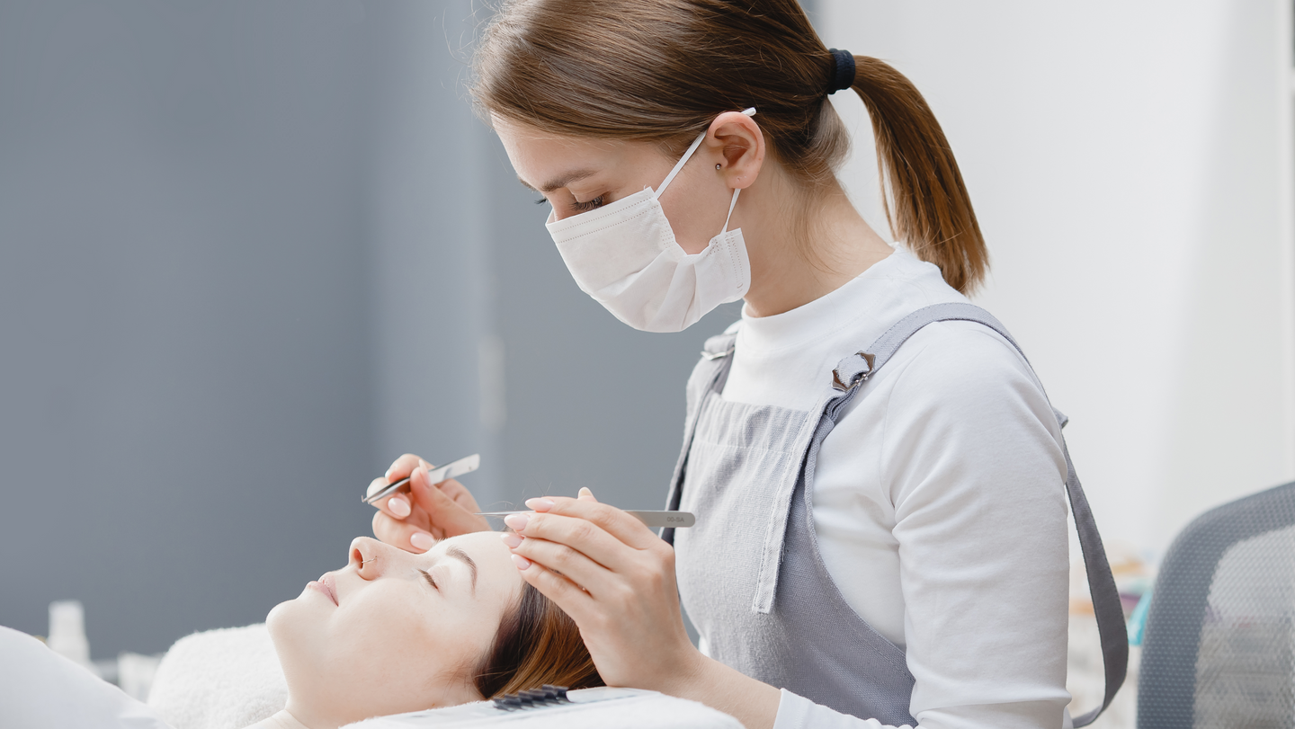 How to Handle Difficult Clients – Lash Line